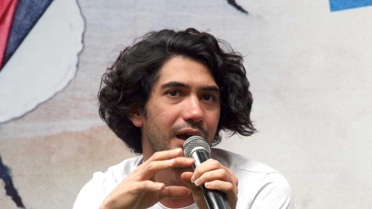 Diragukan, Reza Rahadian Lewati 5 Tantangan untuk Jadi Benyamin ...