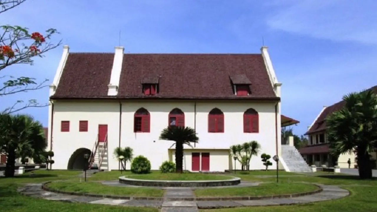 Kisah Unik di Balik Benteng Rotterdam Makassar - Regional Liputan6.com