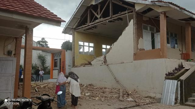 Bmkg Gempa Cianjur Diduga Akibat Patahan Geser Cimandiri Atau