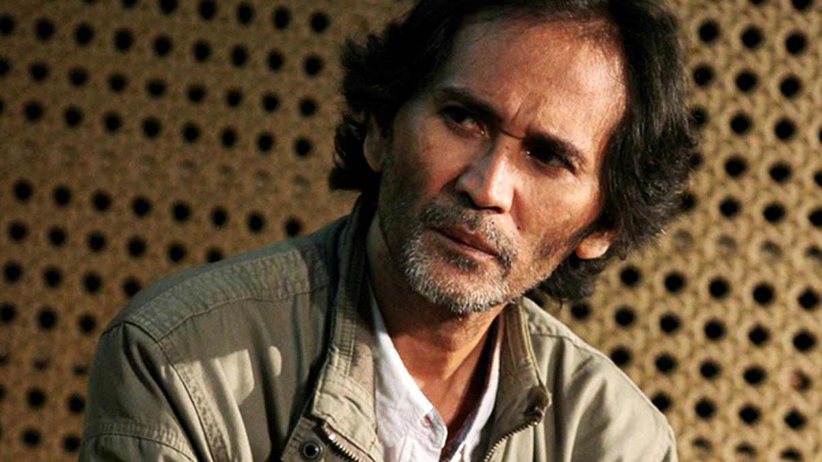 Banjir Ucapan Duka Untuk Alex Komang Di Twitter - Entertainment Fimela.com