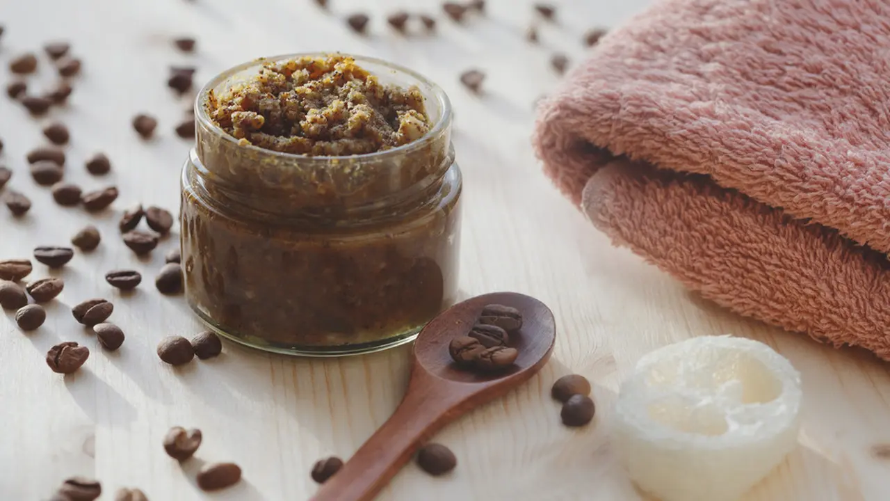 Macam-Macam Scrub, Manfaat dan Cara Menggunakannya yang Benar Biar ...