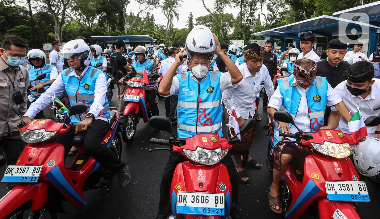 Parade Sepeda Motor Hasil Konversi BBM ke Listrik - Foto Liputan6.com