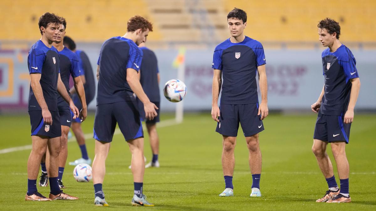 Sesi Latihan Timnas AS Jelang Laga Grup B Melawan Iran di Piala Dunia 2022