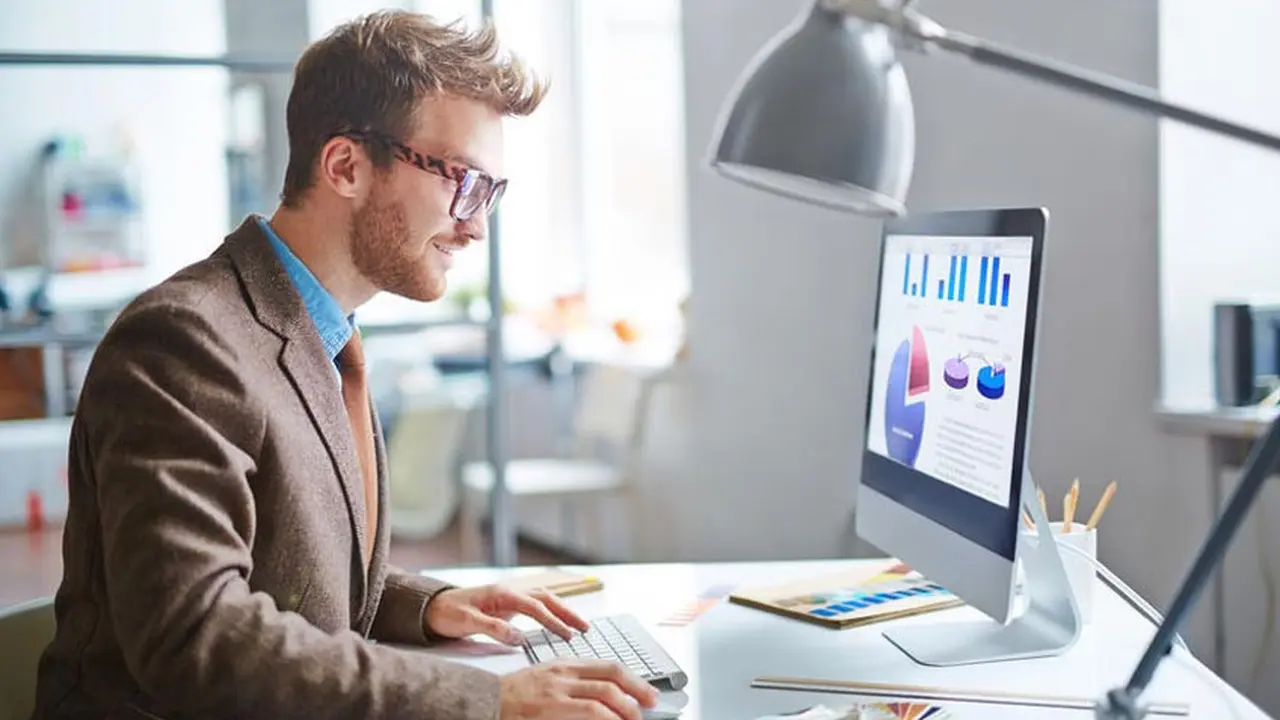 5 Cara Melindungi Mata dari Radiasi Komputer yang Efektif - Hot ...