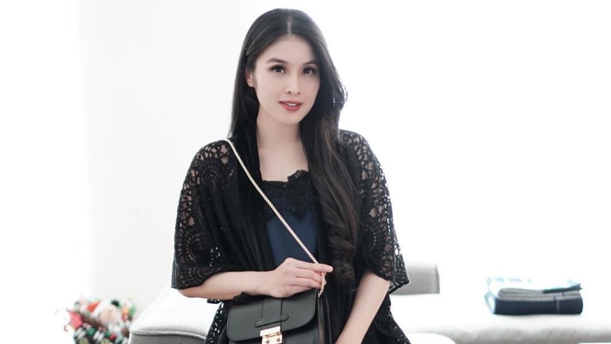Tampil Tanpa Riasan Sandra Dewi Dianggap Mirip Song Hye Kyo Showbiz