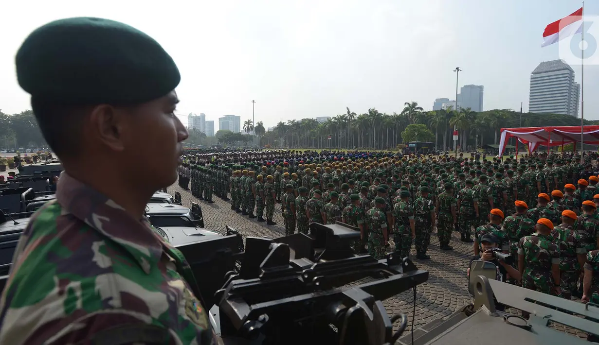 FOTO: TNI-Polri Gelar Apel Pengamanan Pelantikan Presiden - Foto Liputan6.com