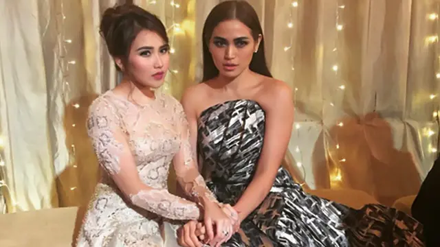 Serunya Ayu Ting Ting dan Jessica Iskandar Nongkrong di Bajaj - ShowBiz ...