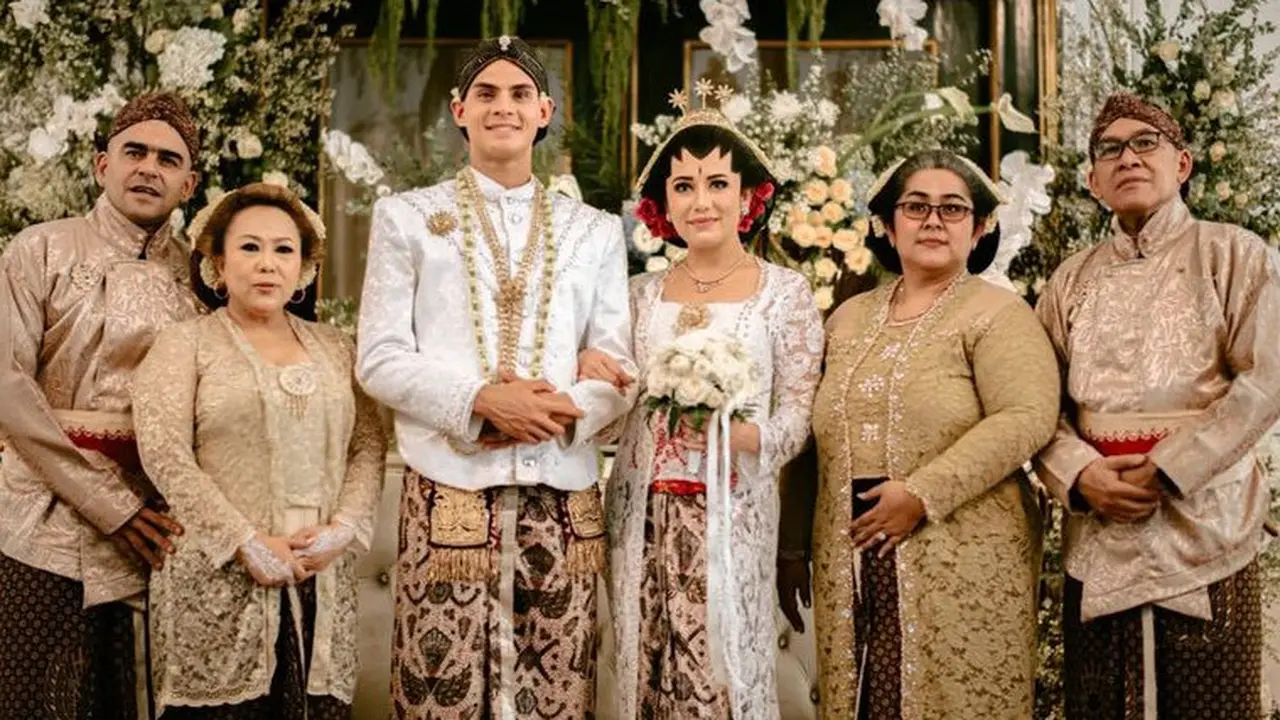 8 Penampilan Amanda, Putri Christian Gonzales saat Menikah dengan ...