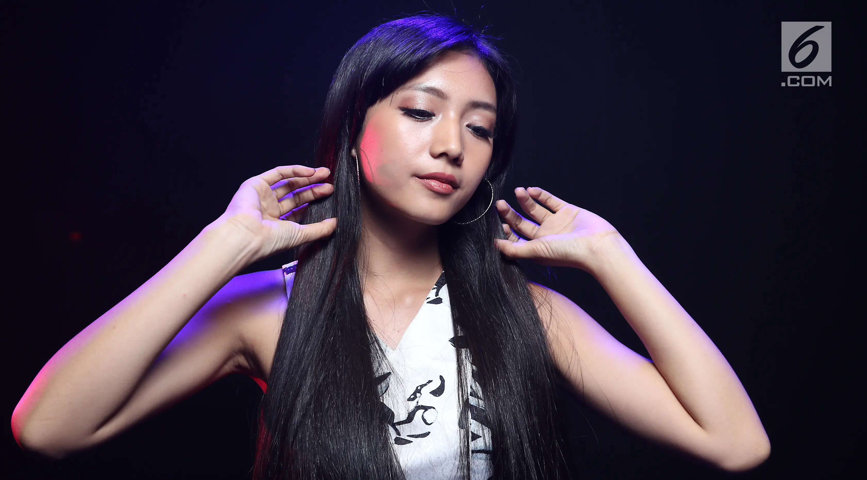 Jelang Ujian SMA, Penyanyi Dilza Dilema - ShowBiz Liputan6.com