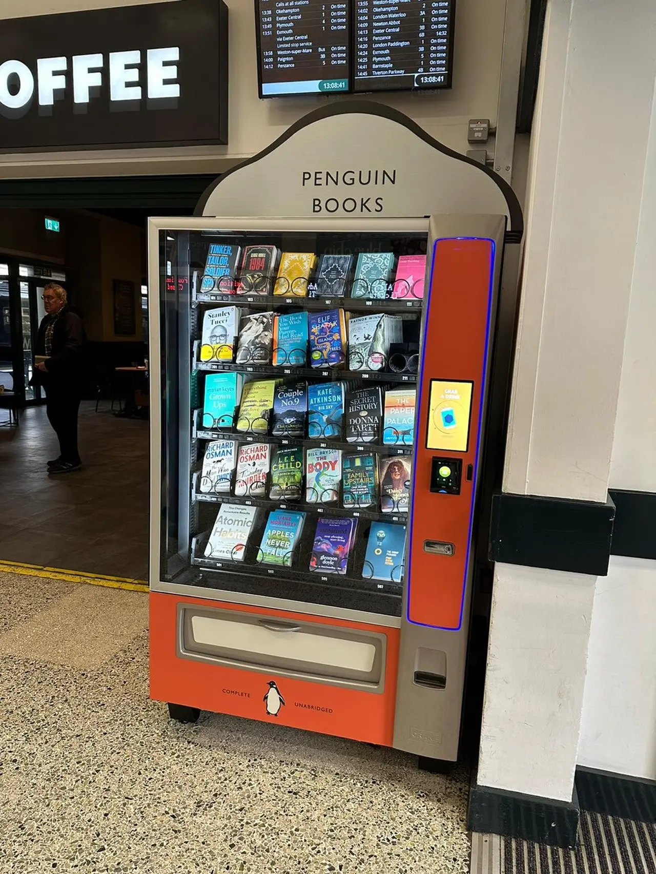 Penguin Books Luncurkan Mesin Penjual Buku Otomatis Pertama, Atraksi ...