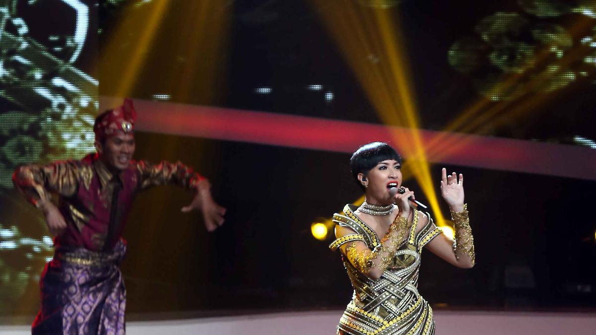 Kebahagiaan Lea Simanjuntak Bisa Kolaborasi dengan David Foster