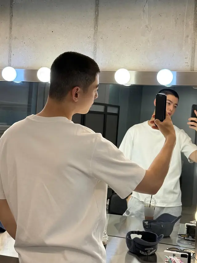 Visual Cha Eun Woo Saat Masuk Wamil Bikin Ortu Calon Tentara Lain Gagal Fokus - ShowBiz Liputan6.com