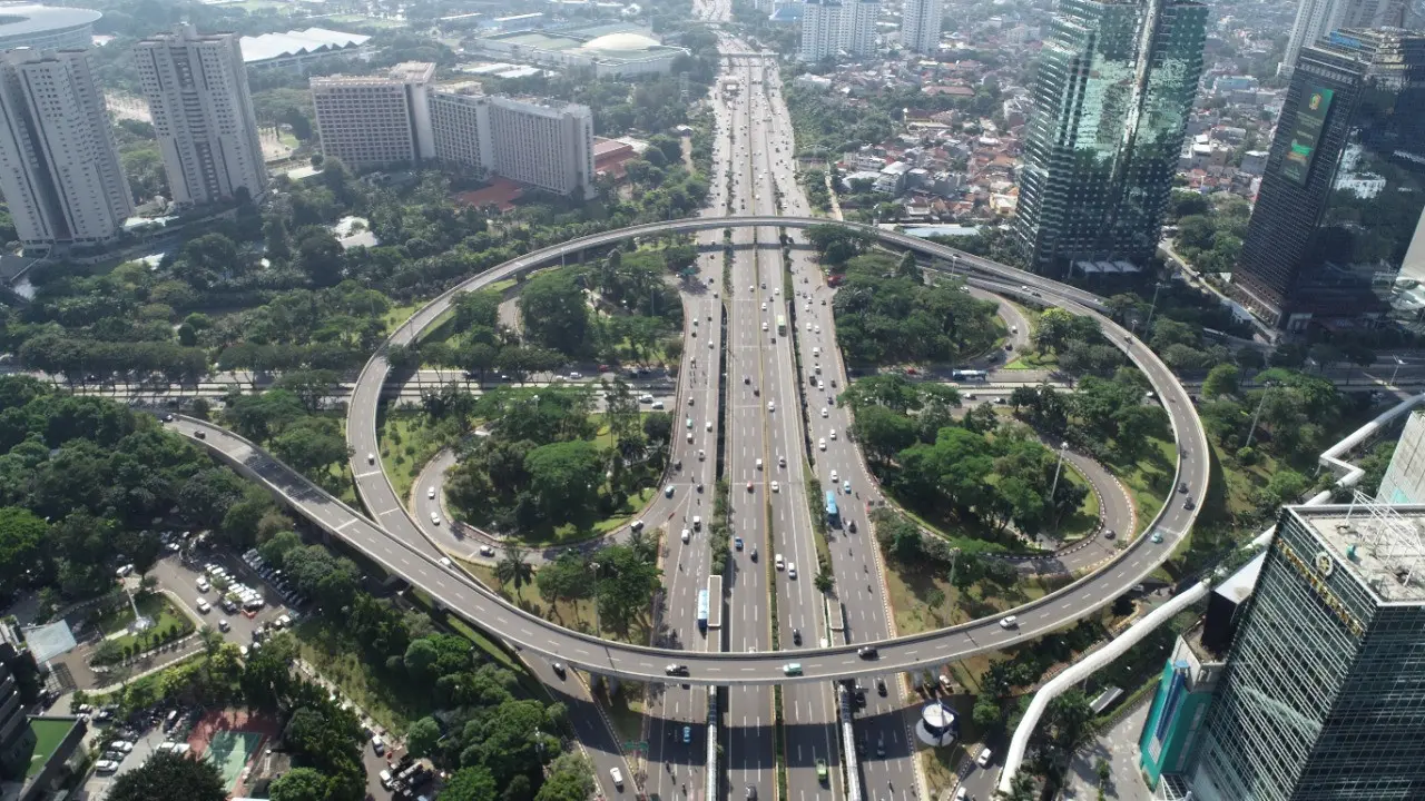 Keindahan Taman Gabion, Ikon Baru Tol Dalam Kota Jakarta - Bisnis ...