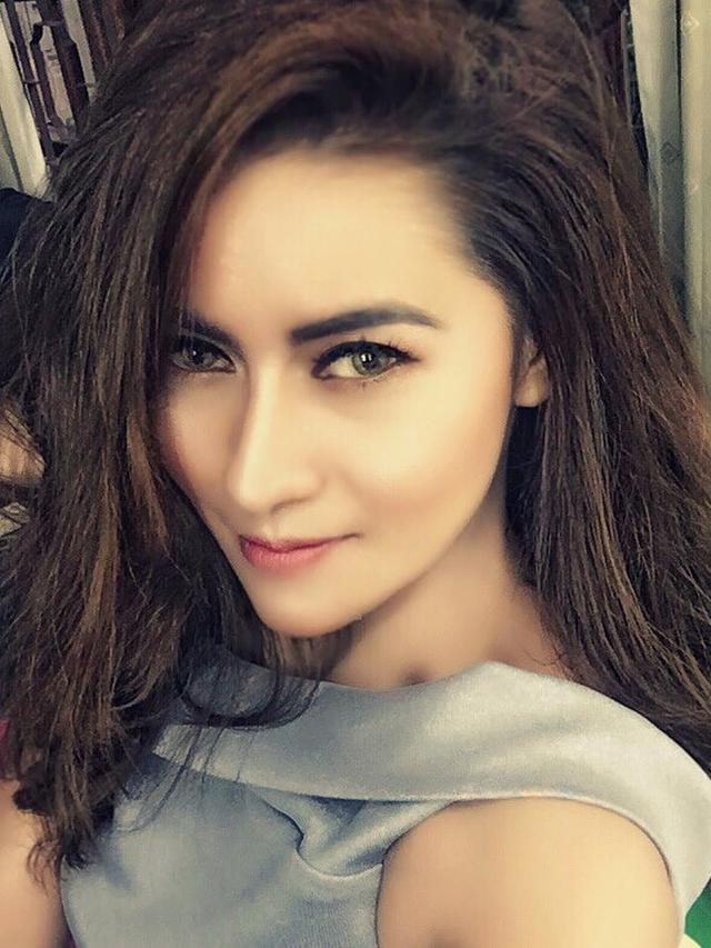 Kerap Berperan Antagonis, Ini 7 Pesona Aktris Elsya Syarif - Hot ...