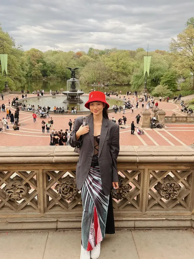 Inspirasi Outfit Colorful Edgy ala Helen Hiu, Runner Up INTM Cycle 2 ...