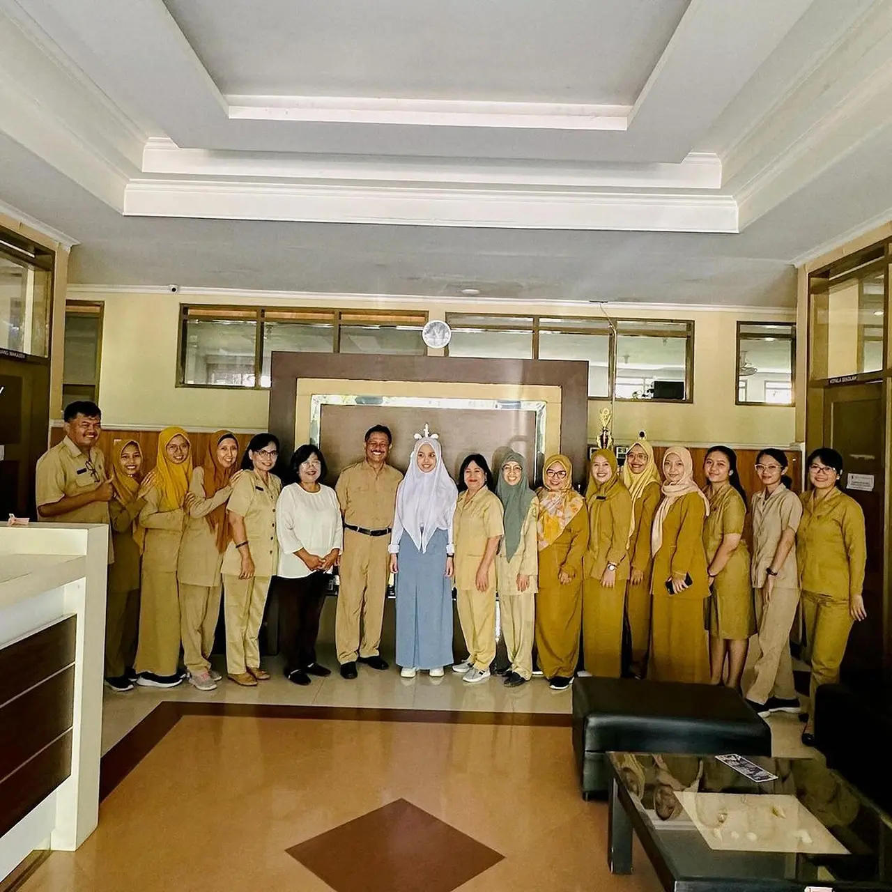 Potret Putri Ariani Lulus dari SMM Yogyakarta, Dapat Ucapan Selamat ...