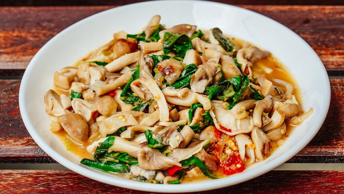 Resep Jamur Sawit Tumis Kemangi - Food Fimela.com