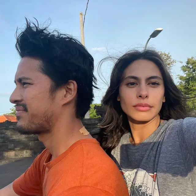 5 Potret Romantis Valerie Thomas dan Morgan Oey, Netizen Tebak-tebakan ...