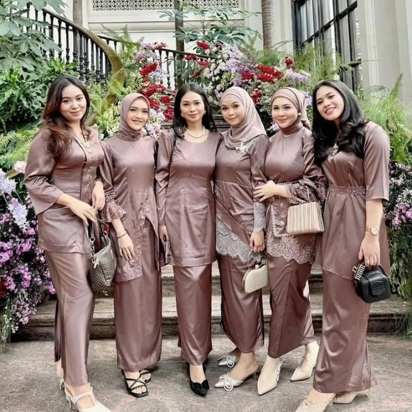 7 Rekomendasi Model Baju Bridesmaid Bahan Satin Polos Terbaru 2024, Tampil Modis dan Cantik ...