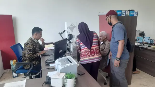 Cegah Perdagangan Orang, Imigrasi Bogor Perketat Wawancara Penerbitan Paspor - News Liputan6.com