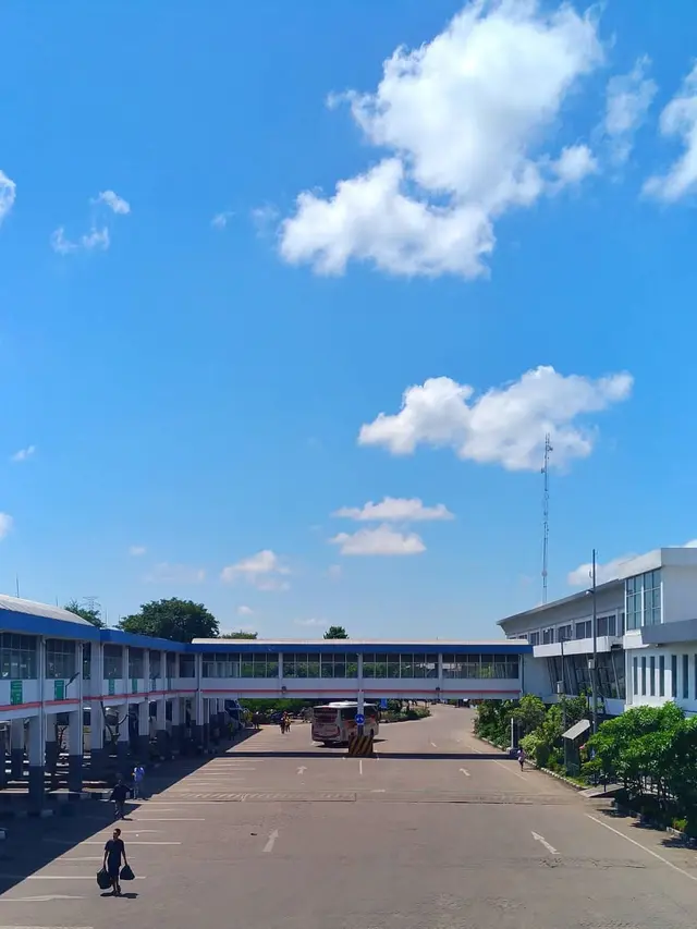 7 Potret Terminal Bungurasih yang Modern, Tak Kalah Seperti Bandara ...
