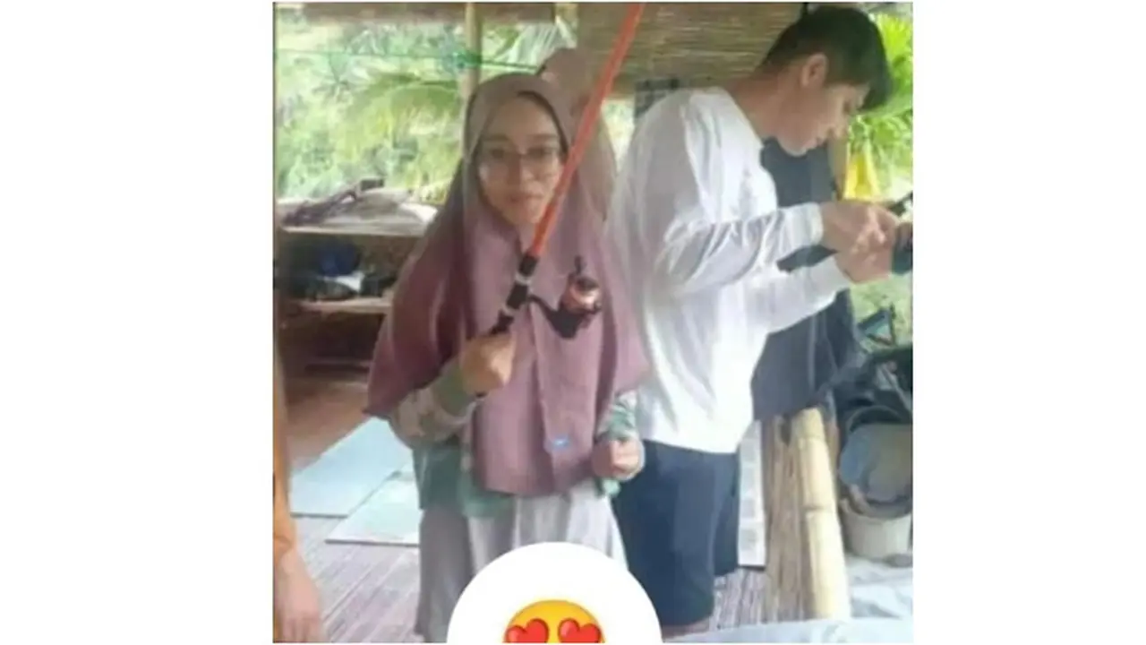 6 Potret Lesti Kejora Temani Rizky Billar Pasca Kasus KDRT, Curi Perhatian - Hot Liputan6.com