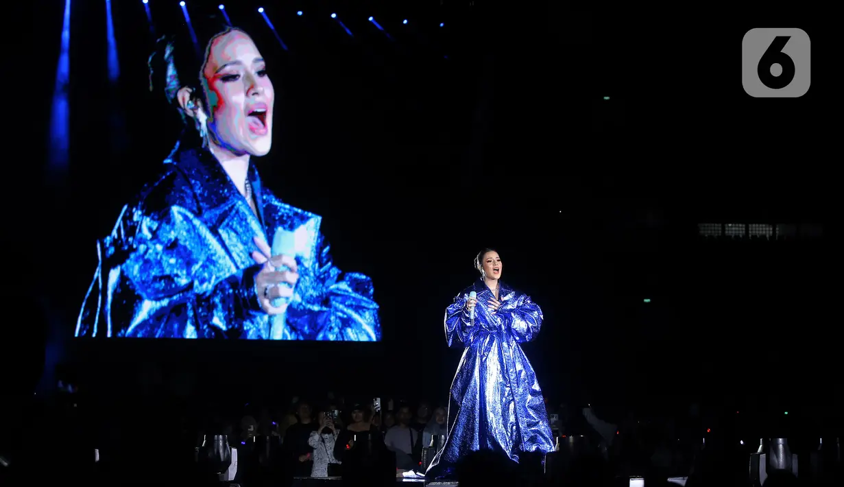 Cetak Sejarah, Raisa Jadi Penyanyi Perempuan Pertama yang Konser ...