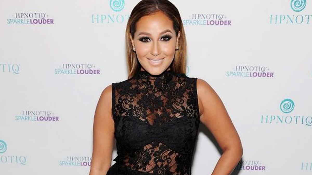 Ukuran Dada DD Bikin Adrienne Bailon Tak Nyaman - Health Liputan6.com