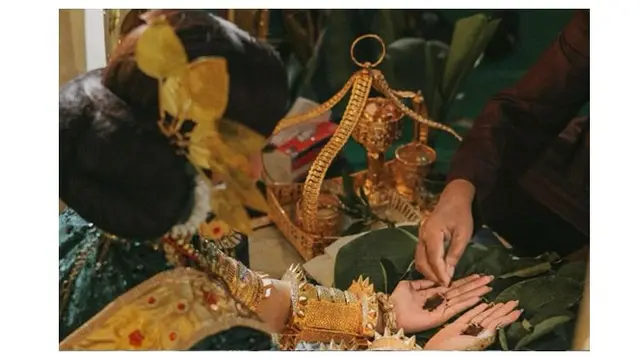 8 Momen Putri Isnari Jalani Malam Mappacci Jelang Pernikahan, Mewah ...