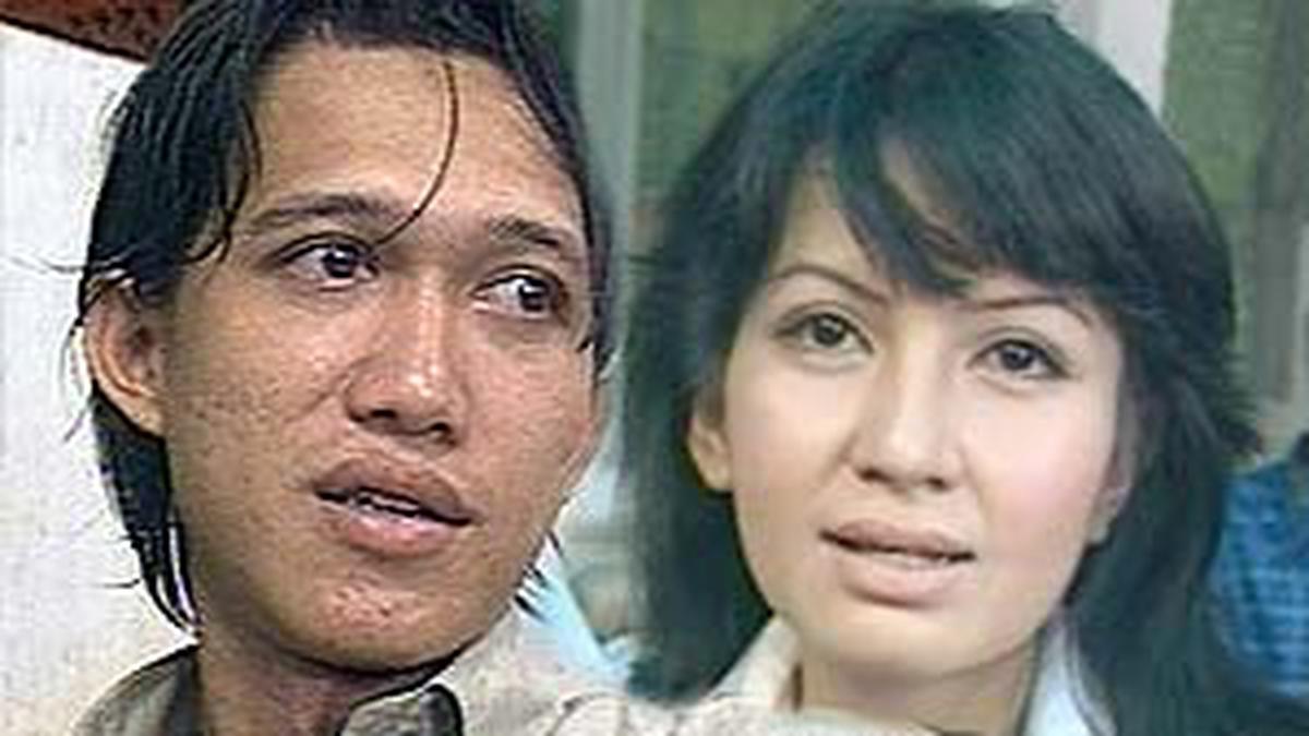 Five Vy Suka Menyakiti Badan Sendiri? - ShowBiz Liputan6.com