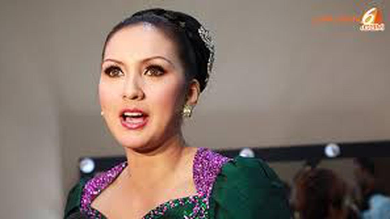 Alasan Donna Agnesia Tak Kuburkan Ibunya