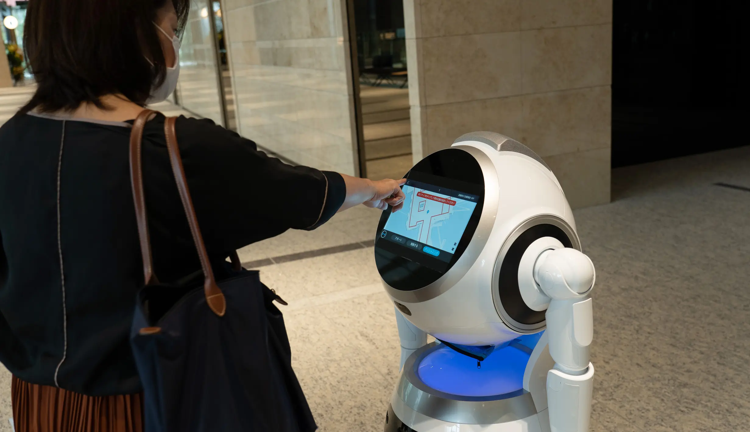 FOTO: Melihat Cara Kerja Robot-Robot Pemandu di Tokyo - Foto Liputan6.com