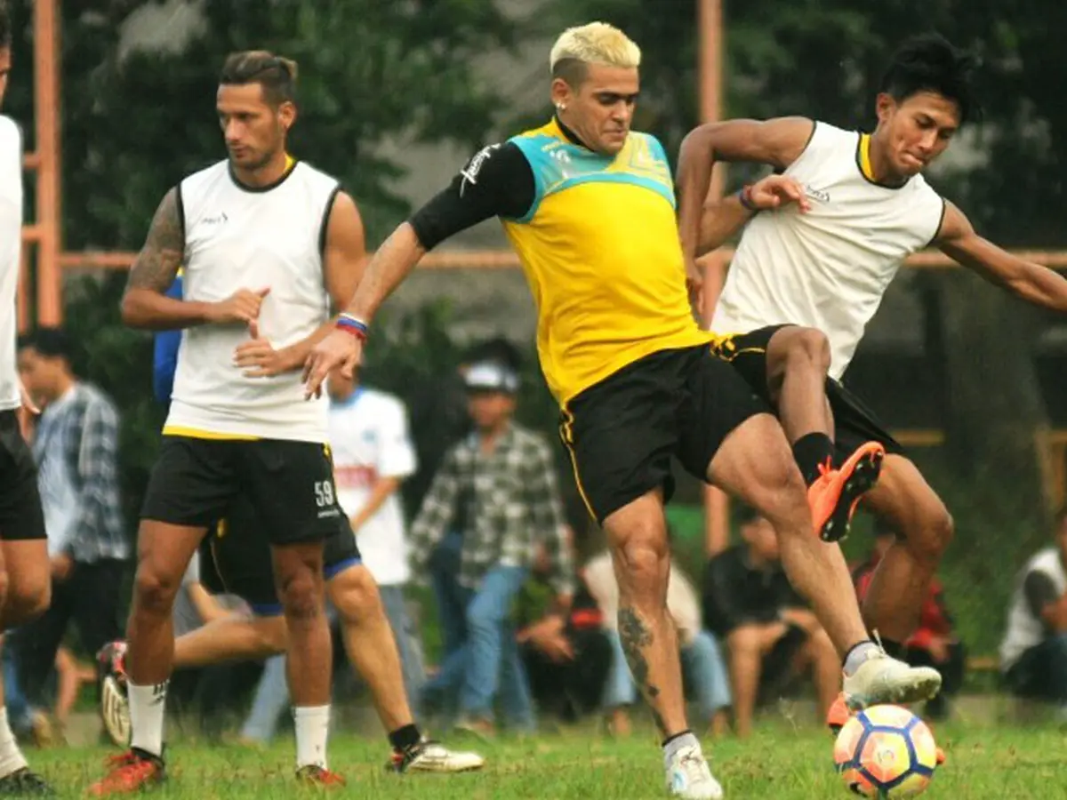 Anti Arema Cronus
