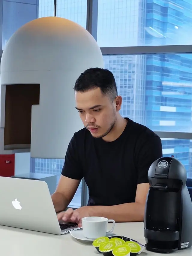 Hanung Bramantyo Gandeng Haqi Ahmad dalam Film Trinil: Kembalikan ...