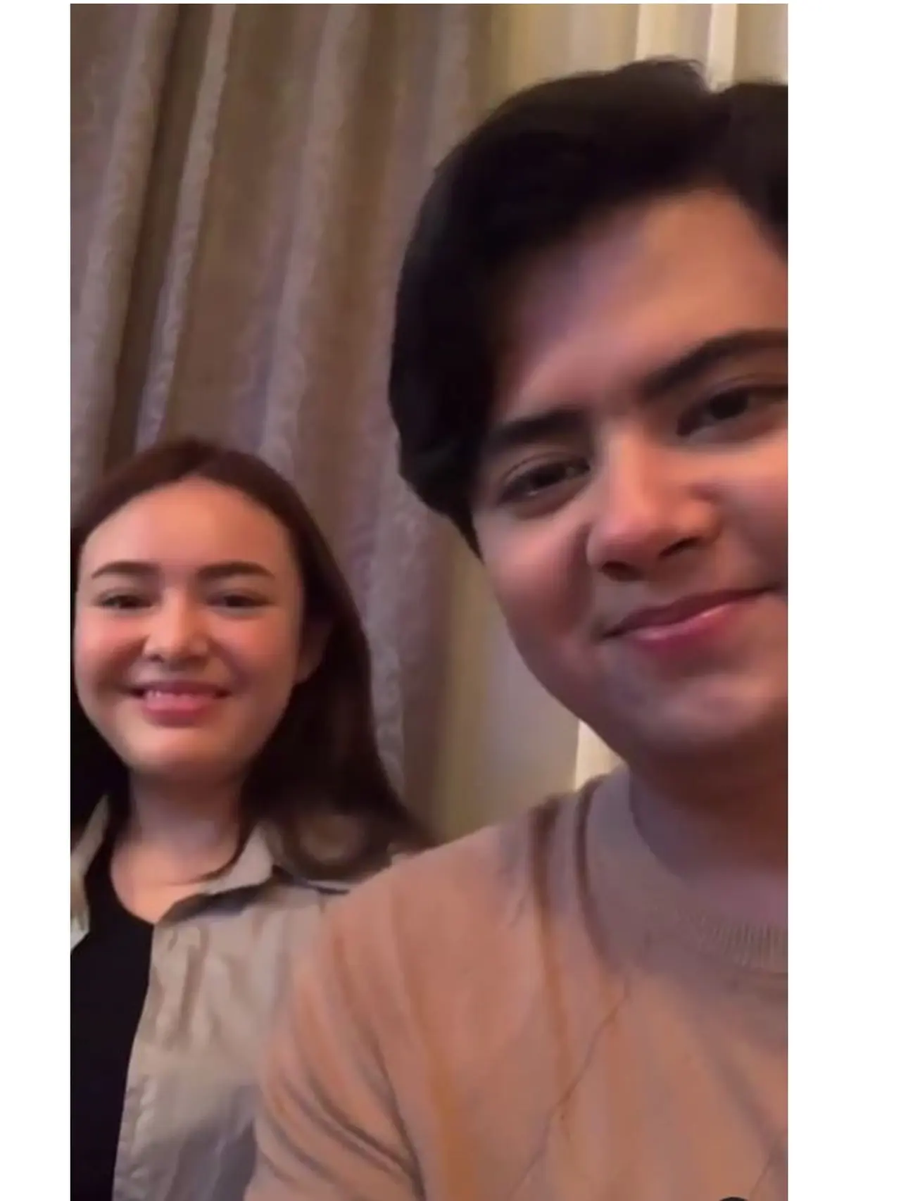 6 Potret Kedekatan Amanda Manopo dan Aliando Syarief, Lawan Main di Film Indigo - Hot Liputan6.com