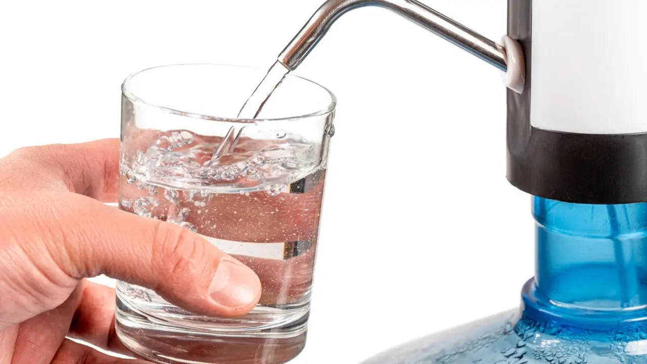 Fluida Adalah Zat dalam Bentuk Gas dan Cair, Kenali Sifat-Sifat dan ...