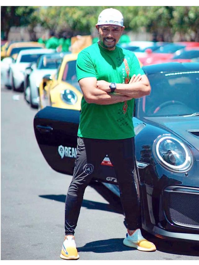 7 Potret Ahmad Sahroni dengan Mobil Mewah, Dijuluki Crazy Rich Tanjung ...