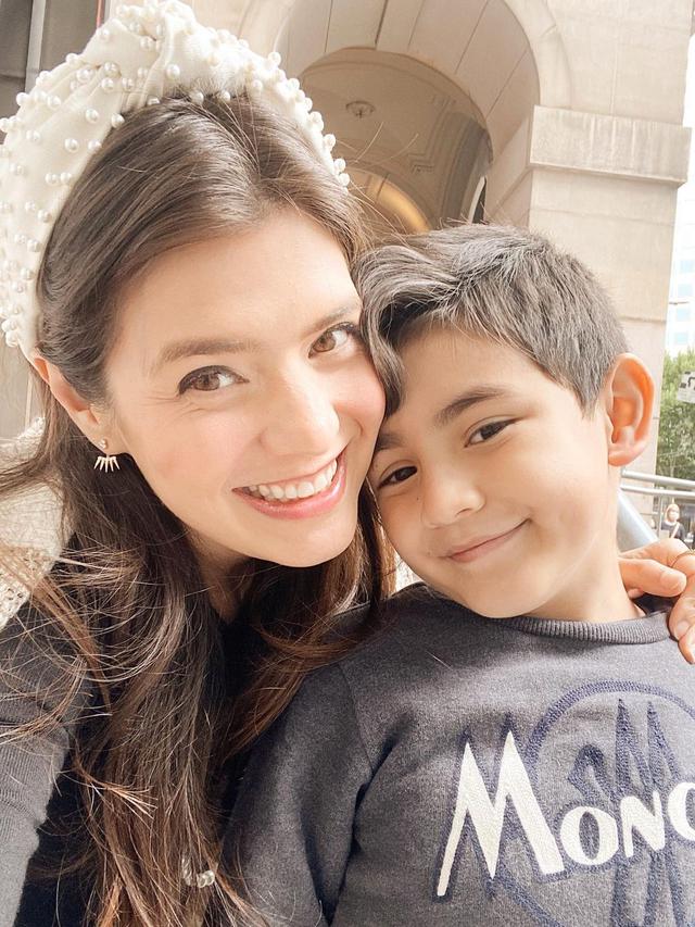 6 Potret Kebersamaan Carissa Putri dengan Quenzino, Netizen Sebut ...