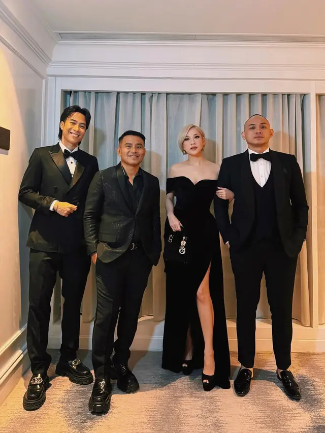 8 Gaya Elegan Seleb Berbalut Gaun Hitam di Resepsi Pernikahan Al Ghazali dan Alyssa Daguise ...