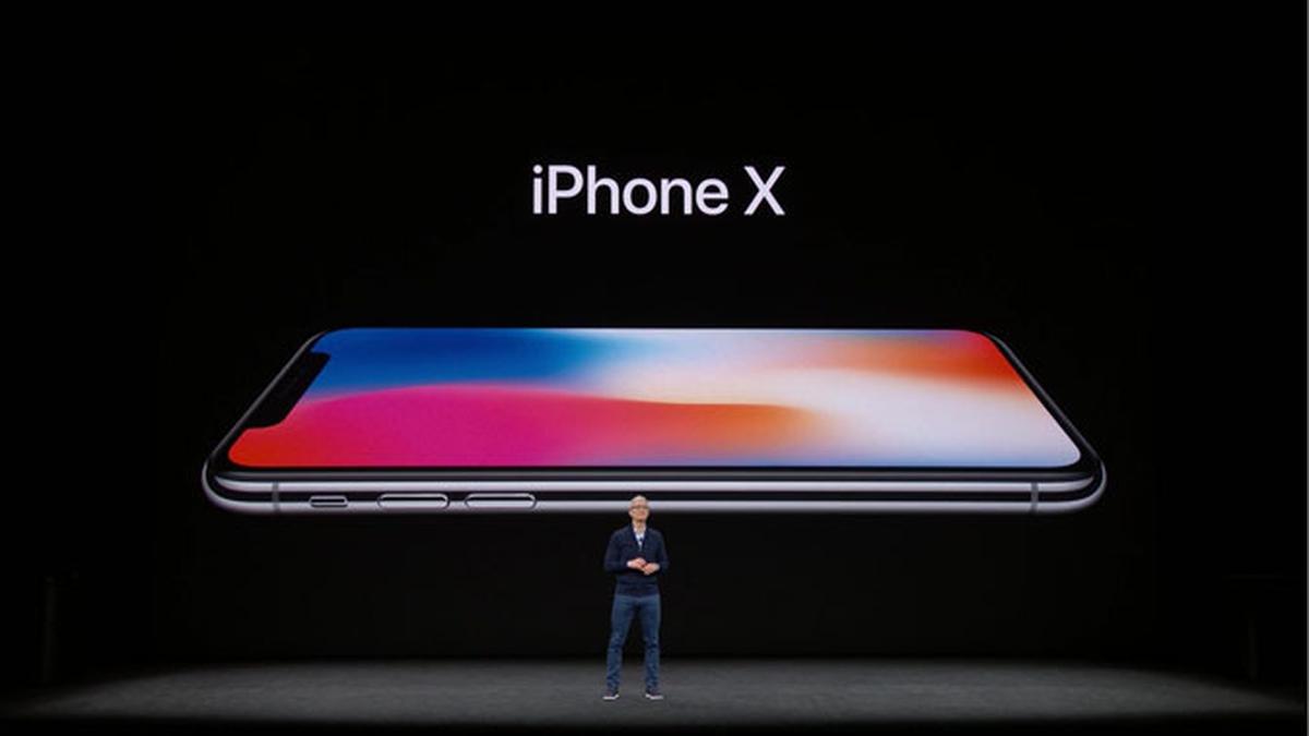 Hands-On iPhone X, Smartphone Pertama Apple dengan Panel OLED