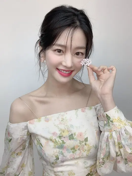6 Potret Lee Yoo Bi, Aktris Cantik yang Ramai Diduga Pacar Jungkook BTS ...