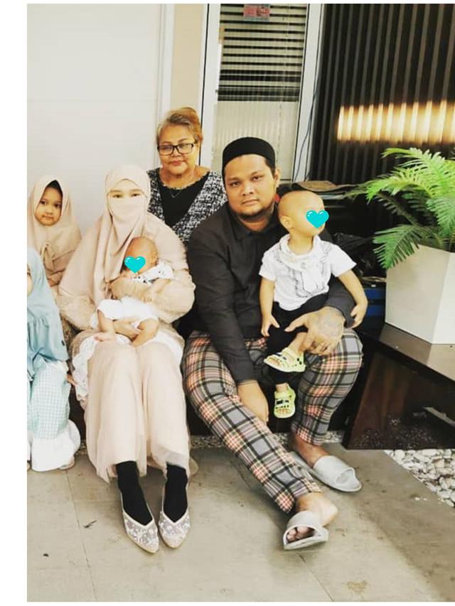 Profil, Agama, dan Potret Eva Manurung Ibu Kandung Virgoun, Penyanyi ...