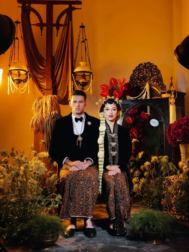 Pose Jennifer Coppen dan Justin Hubner dalam 6 Foto Prewedding, Adat ...