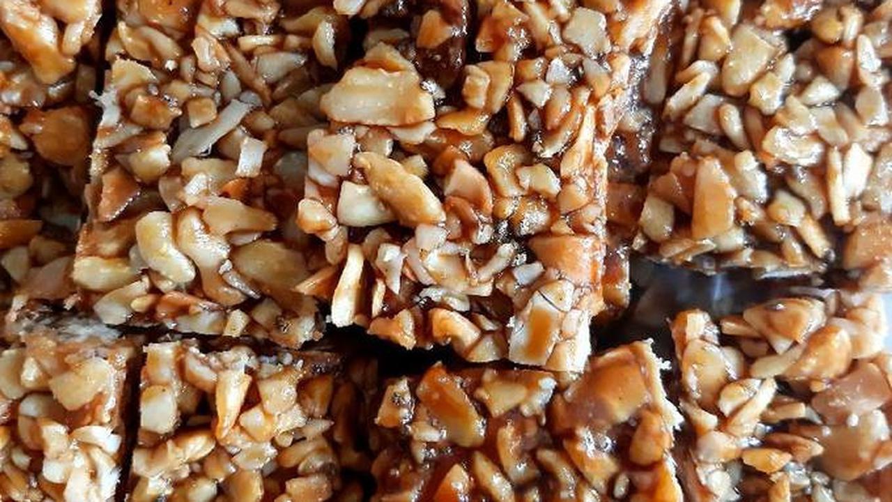 Halua Kenari, Makanan Khas Minahasa yang Wajib Dicoba