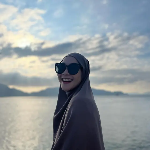 9 Tahun Berlalu, Ini Potret Terbaru 6 Pemain Film Surga yang Tak Dirindukan - Hot Liputan6.com