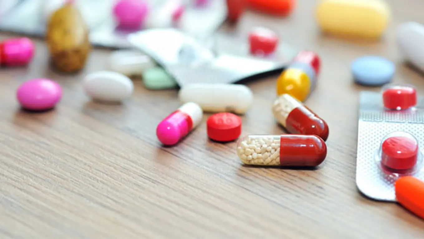 Duh, Dokter Dan Perawat Rugikan Pasien Dengan Resep Obat