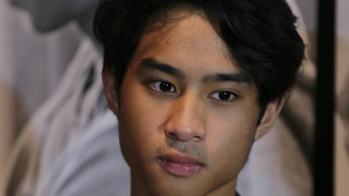 4 Pengalaman Devano Danendra Jadi Pemeran Utama Film MeloDylan ...