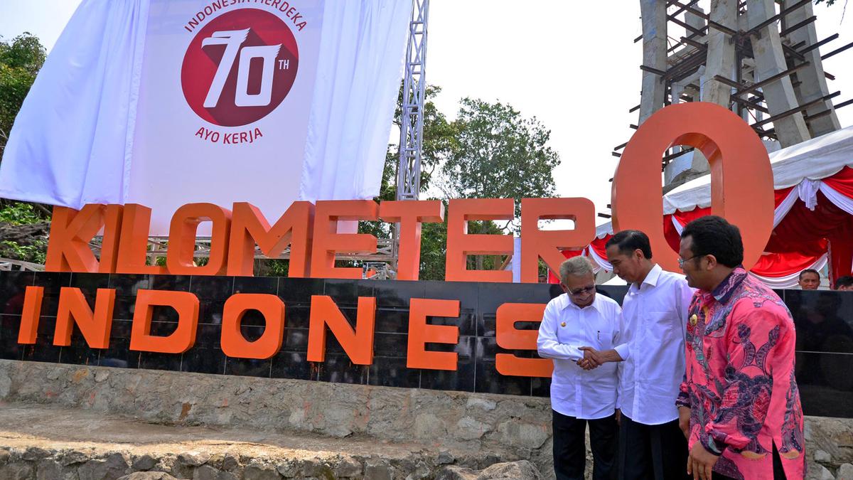 Jokowi Kunjungi Tugu Kilometer 0 Indonesia - Foto Liputan6.com