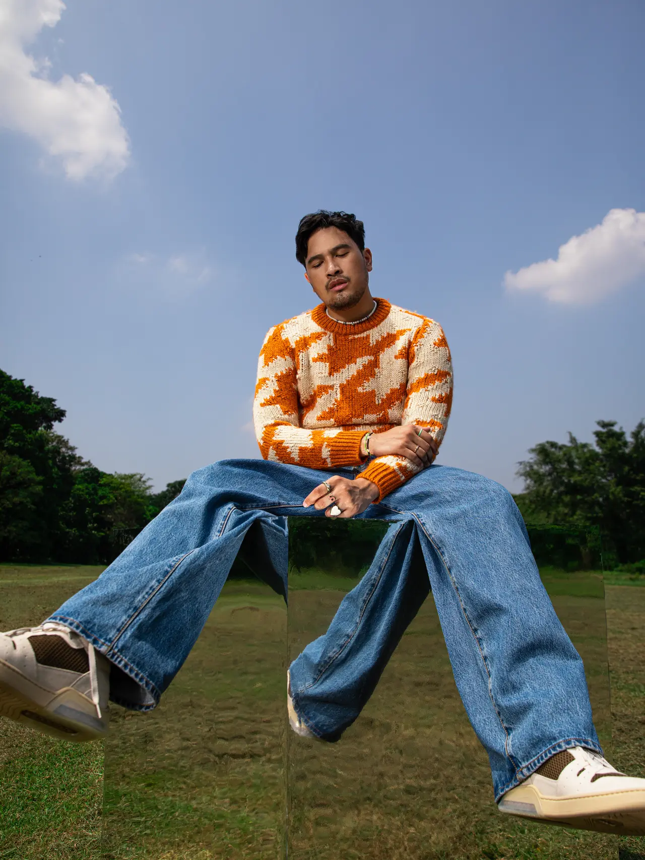 Adrian Khalif Cetak Sejarah, Harap-Harap Emas Jadi Album Indonesia ...