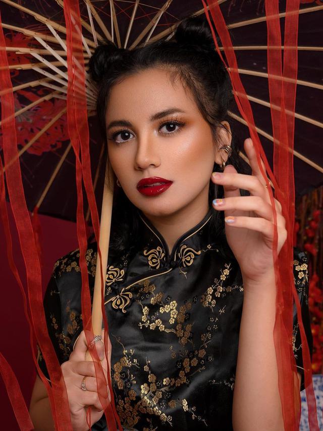 Main Film Catatan Si Boy, Ini 7 Pemotretan Naimma Aljufri yang Selalu ...